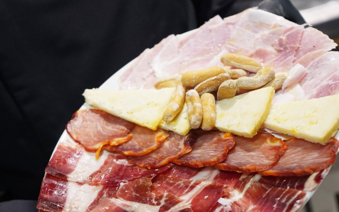 Cómo cortar el jamón - Círculo Marisquería